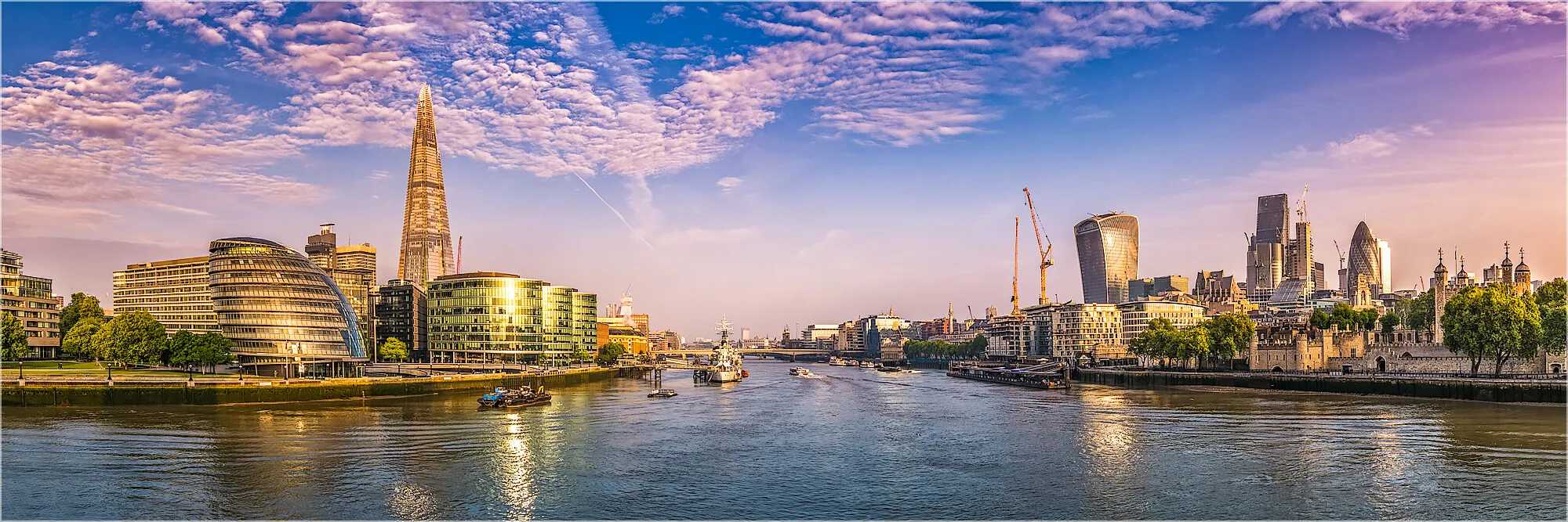 Städtebild Panorama Sonnenaufgang über der Londoner Skyline als ...